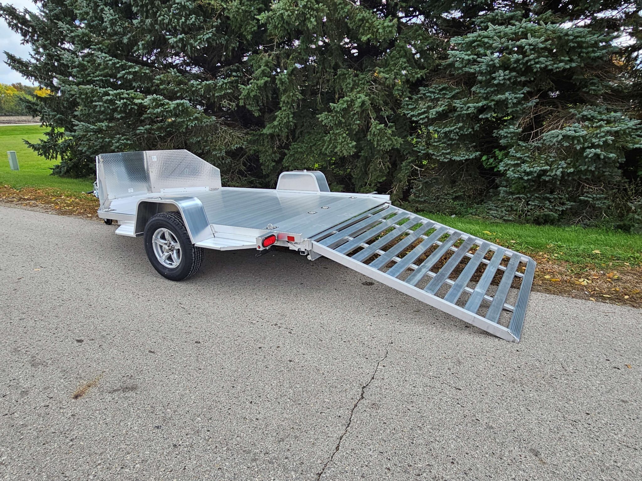 MC210 Motorcycle Trailer | Aluma Trailers